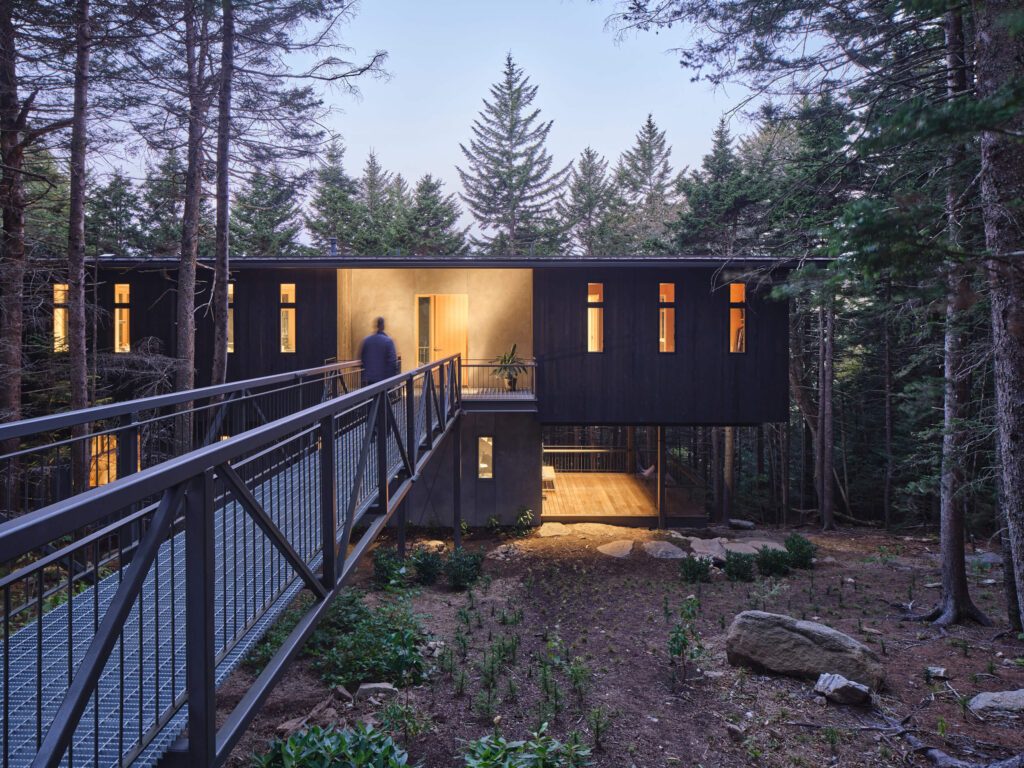 Spruce Ridge Cabin wins Architizer Award - Altura Architects